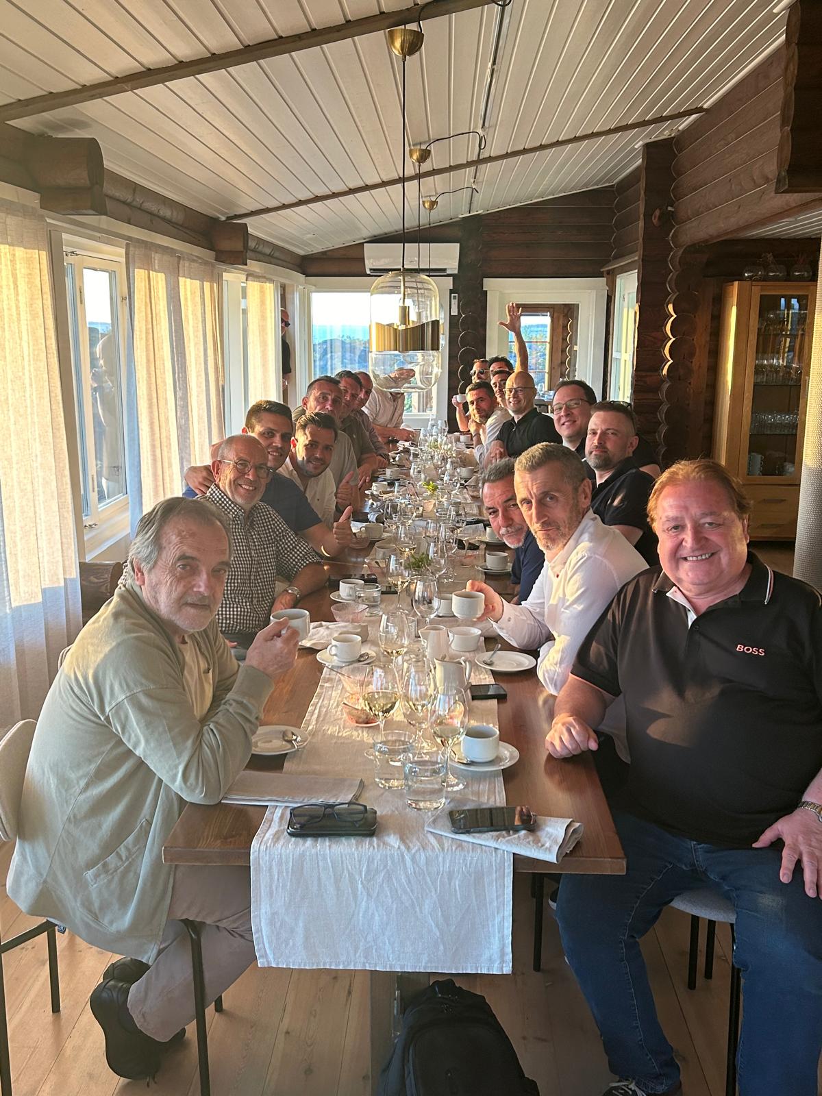 Mirka Ibérica fortalece vínculos con sus Distribuidores a través de un ...